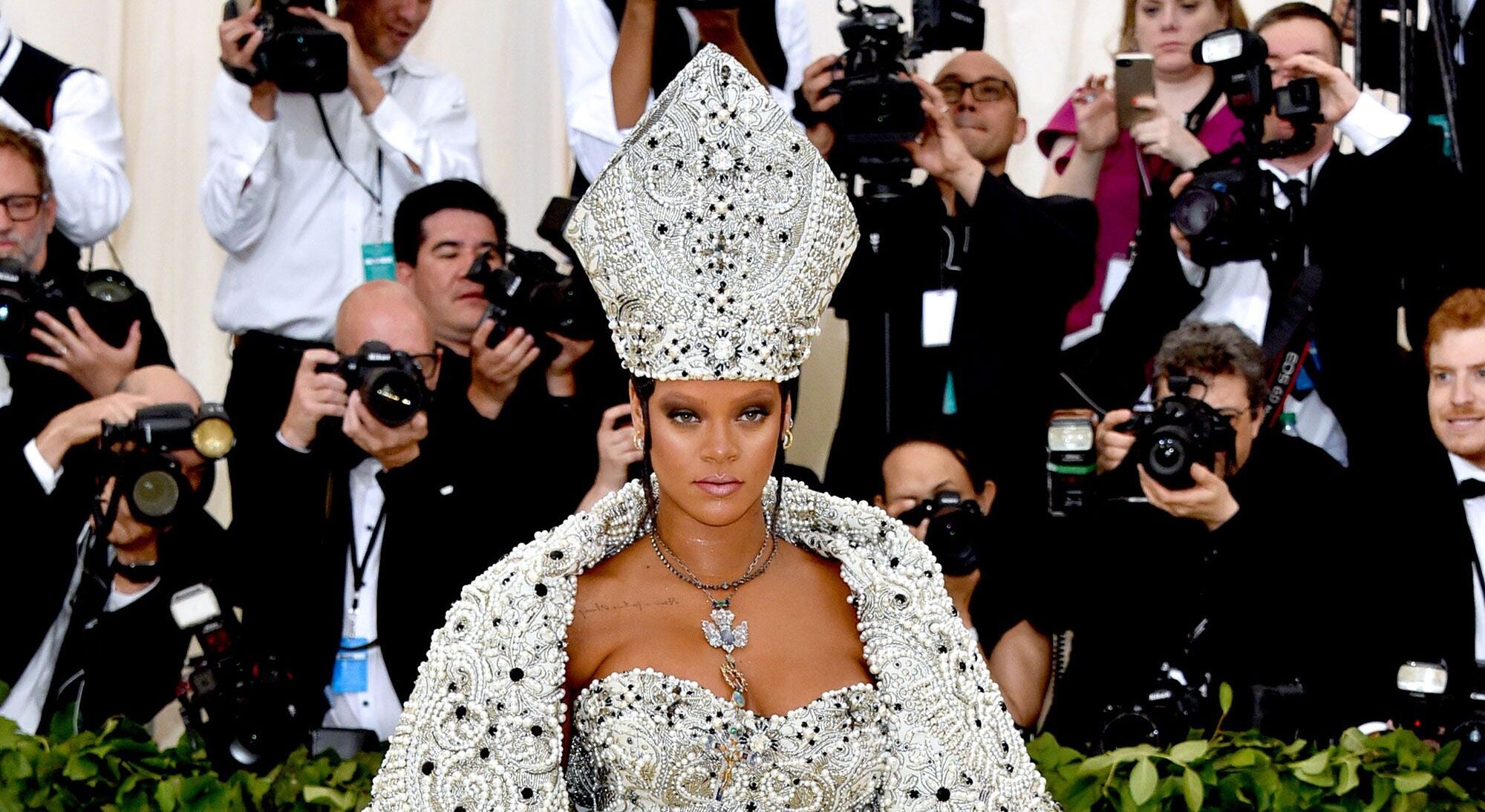7 Iconic Met Gala Jewellery Pieces That Stole the Spotlight – Zariya ...